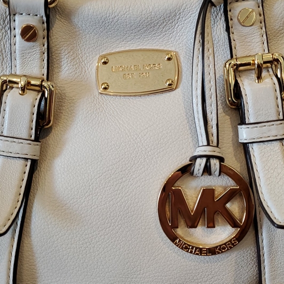 Michael Kors Cream Handbags Ukraine | semashow.com